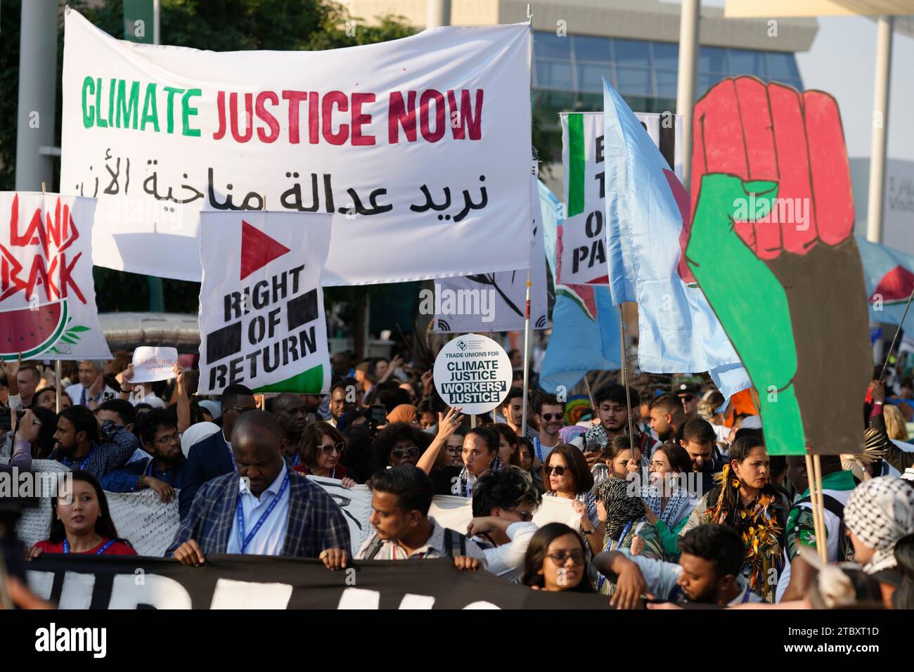 Activists demonstrate for climate justice and a ceasefire in the Israel ... Activists demonstrate for climate justice and a ceasefire in the Israel ...