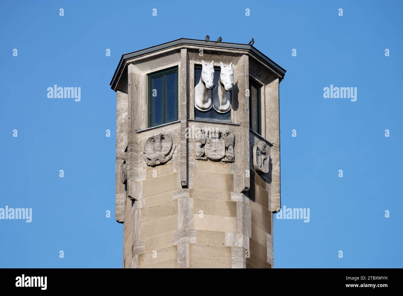 The tower of the Richmodis House on Neumarkt in Cologne with the two ...