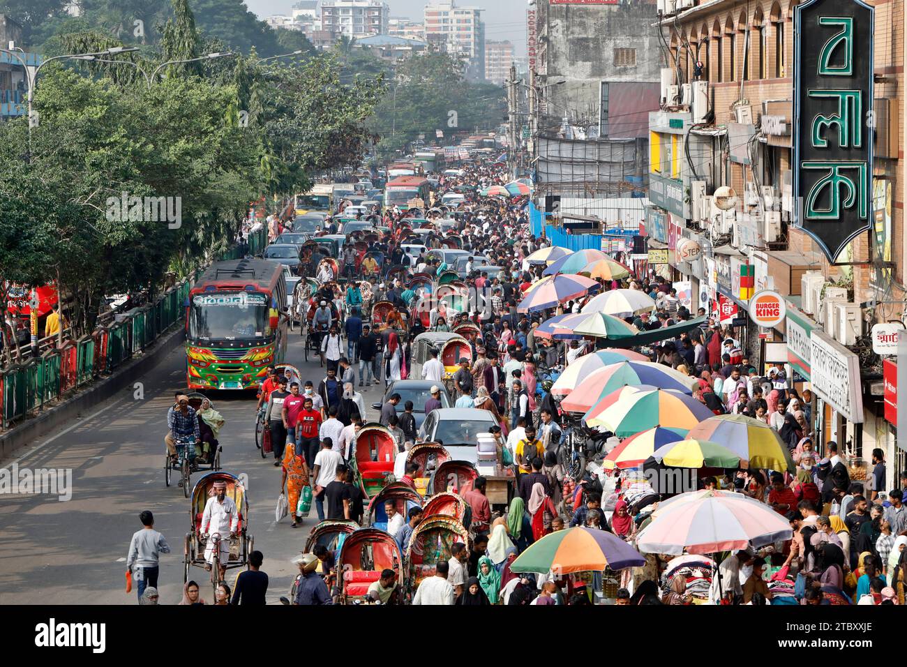 Dhaka, Bangladesh - December 09, 2023: Traffic jam in Mirpur road of ...