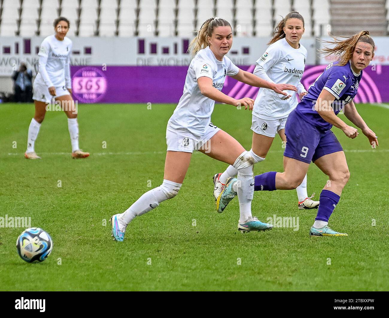 Sgs hat hi-res stock photography and images - Alamy