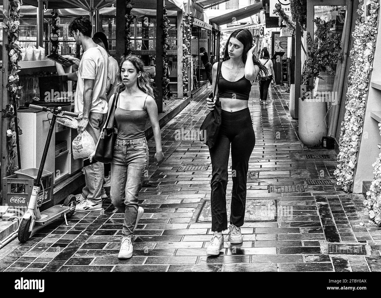 Wet girls Black and White Stock Photos & Images - Alamy
