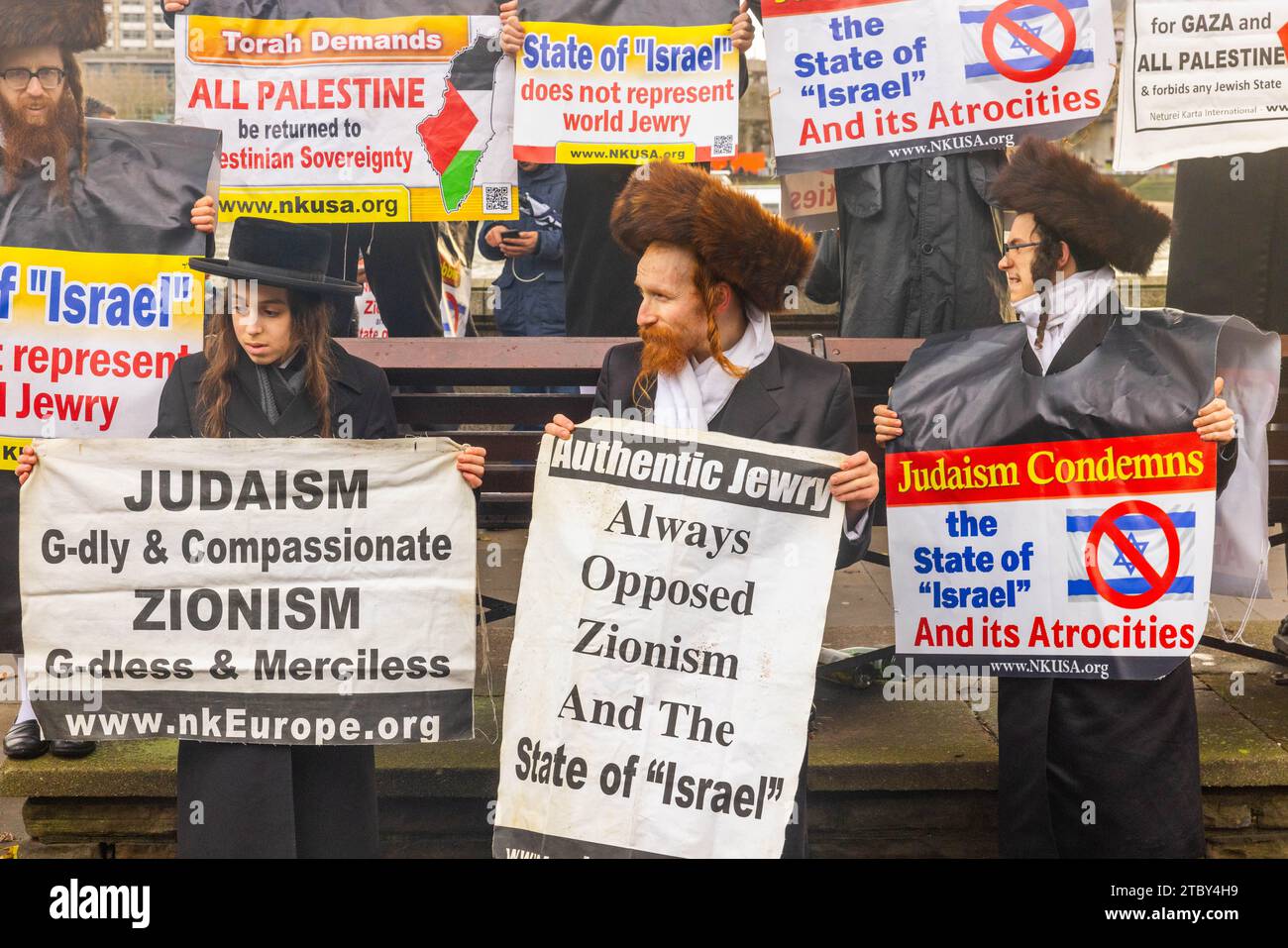 London UK. 09 DEC, 2023. Jewish Pro Palestine Protestors in traditional ...