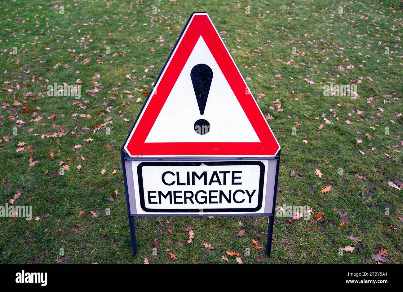 Climate emergency sign during the Cop28 global day of action for ...
