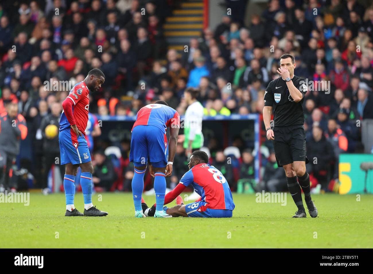 Selhurst Park, Selhurst, London, UK. 9th Dec, 2023. Premier League ...