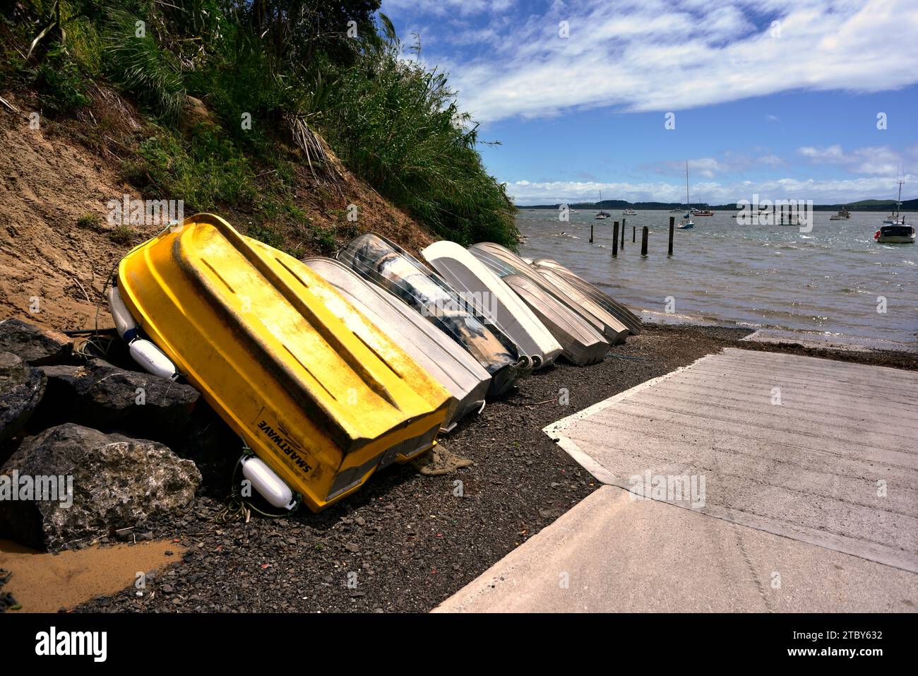 Te Hiku Ward, New Zealand - 8th November 2022: Dinghies in the shushine ...