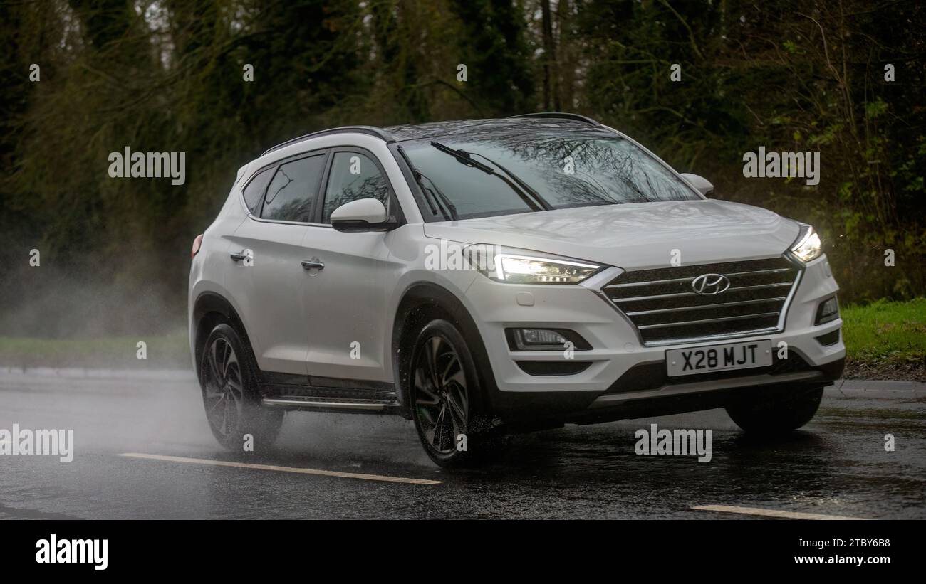 Milton Keynes,Bucks,UK - Dec 9th 2023: 2019 white diesel engine Hyundai ...