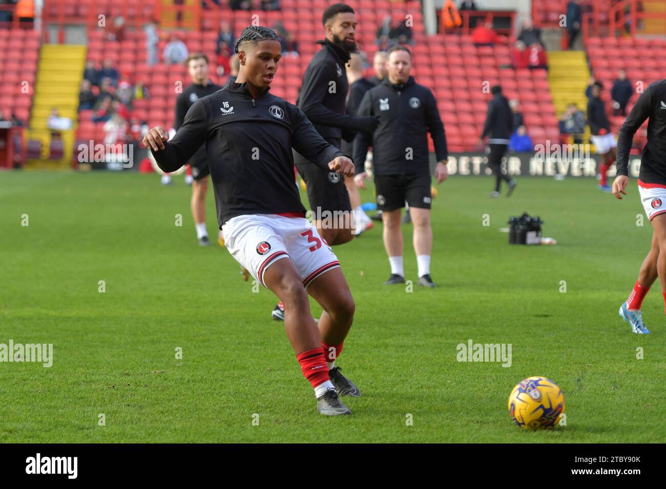 London, England. 9th Dec 2023. Henry Rylah of Charlton Athletic warms ...