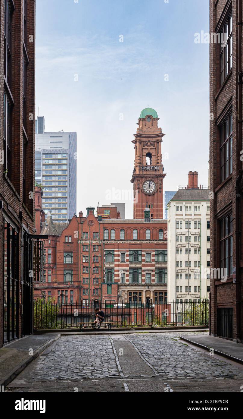 kimpton clock tower Stock Photo - Alamy