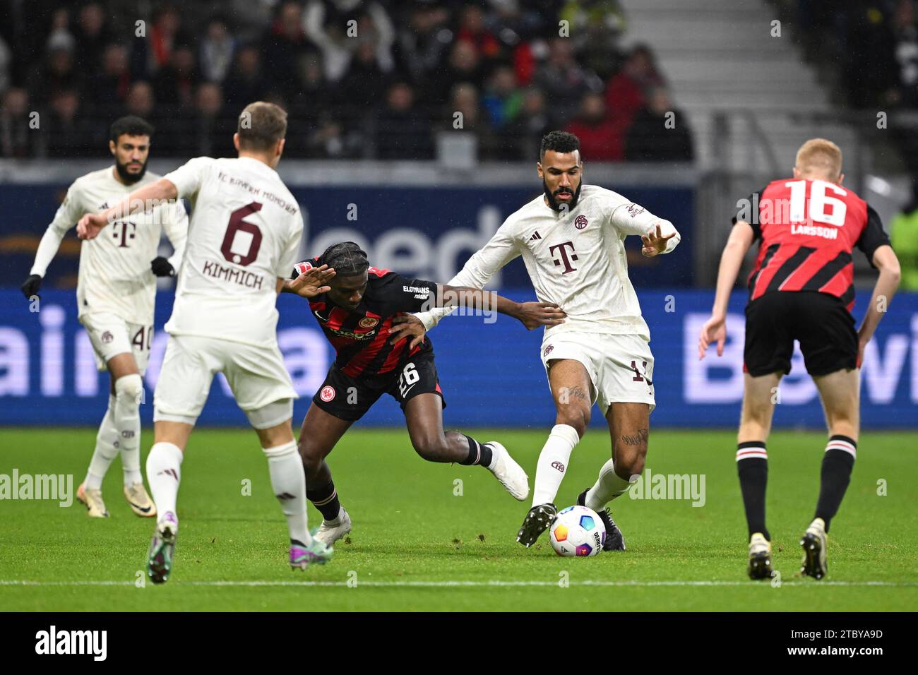 Munich's Eric Maxim Choupo-Moting, center right, and Frankfurt's Eric ...