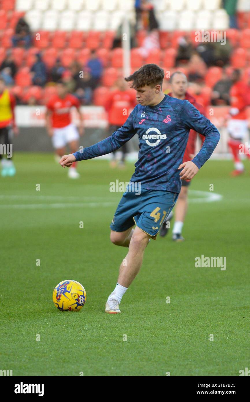 Sam parker hi-res stock photography and images - Alamy