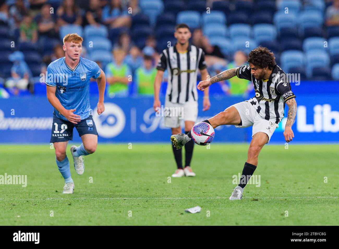 Daniel de silva hi-res stock photography and images - Alamy