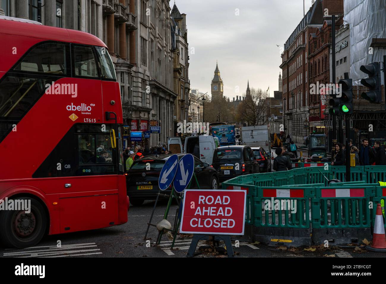 Traffic in London, TFL double decker, road ahead closed Stock Photo - Alamy