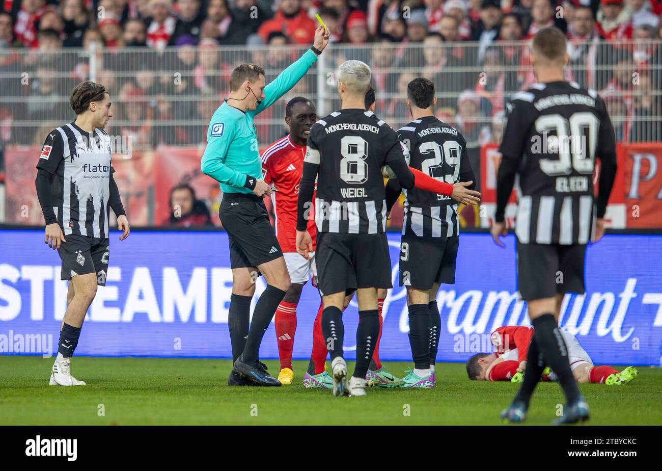 09 December 2023, Berlin: Soccer: Bundesliga, 1. FC Union Berlin ...