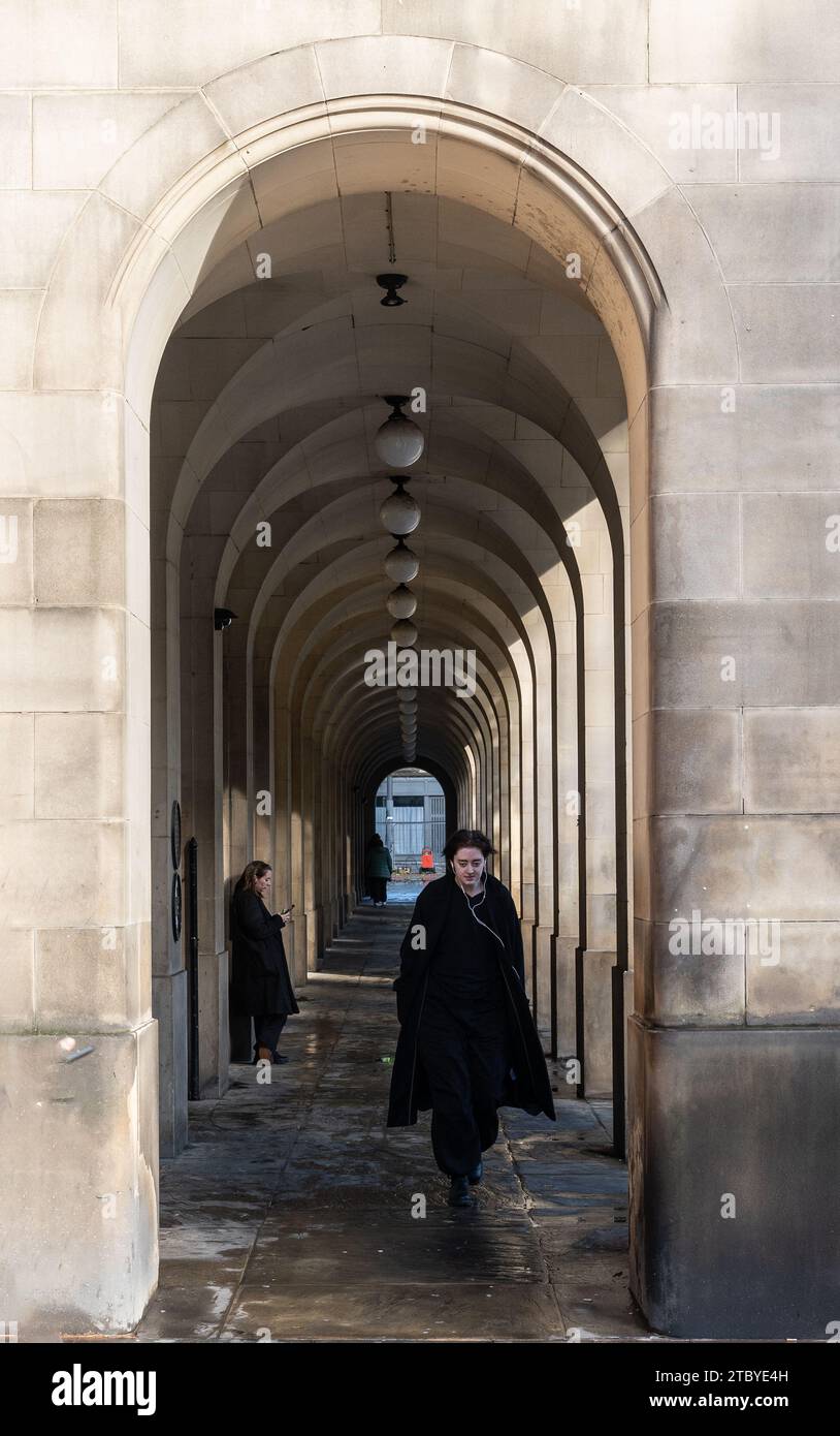 Manchester central library arches hi-res stock photography and images ...