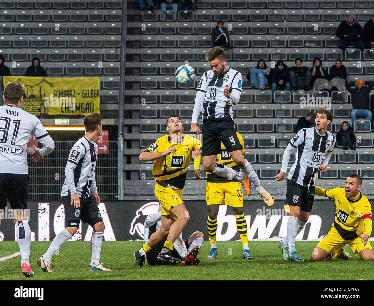 Aalen, Deutschland. 09th Dec, 2023. Lucas Roeser (SSV Ulm 1846, #09 ...