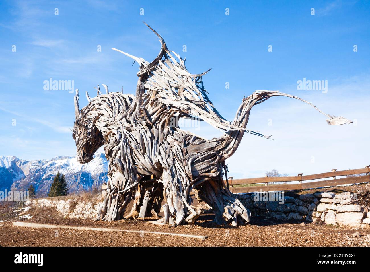 Vaia dragon hi-res stock photography and images - Alamy