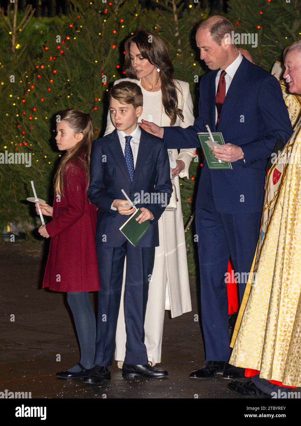 London, England. UK. 08 December 2023. Prince George of Wales, Princess Charlotte of Wales ...