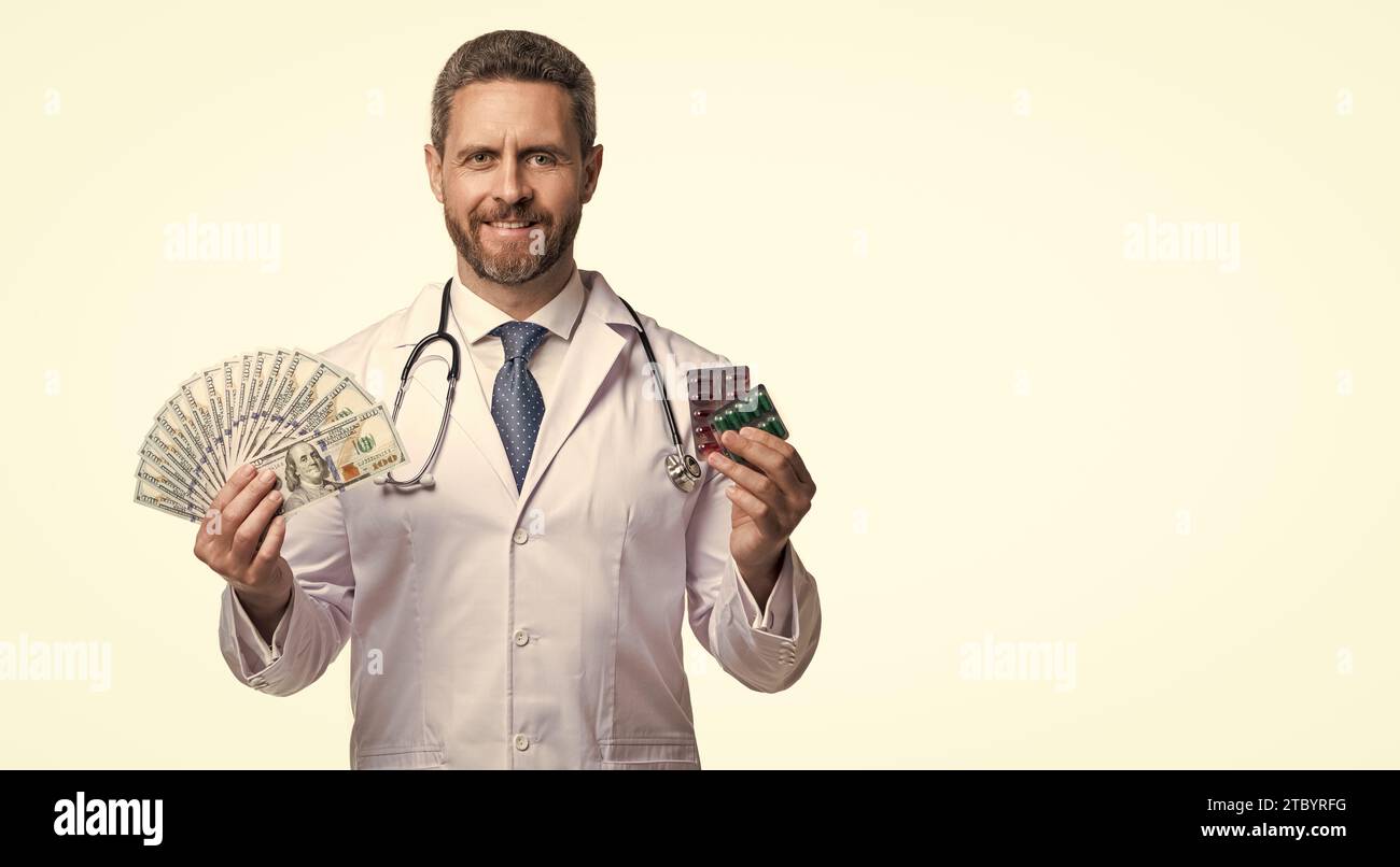 doctor show medical expenses in studio. doctor show medical expenses on ...