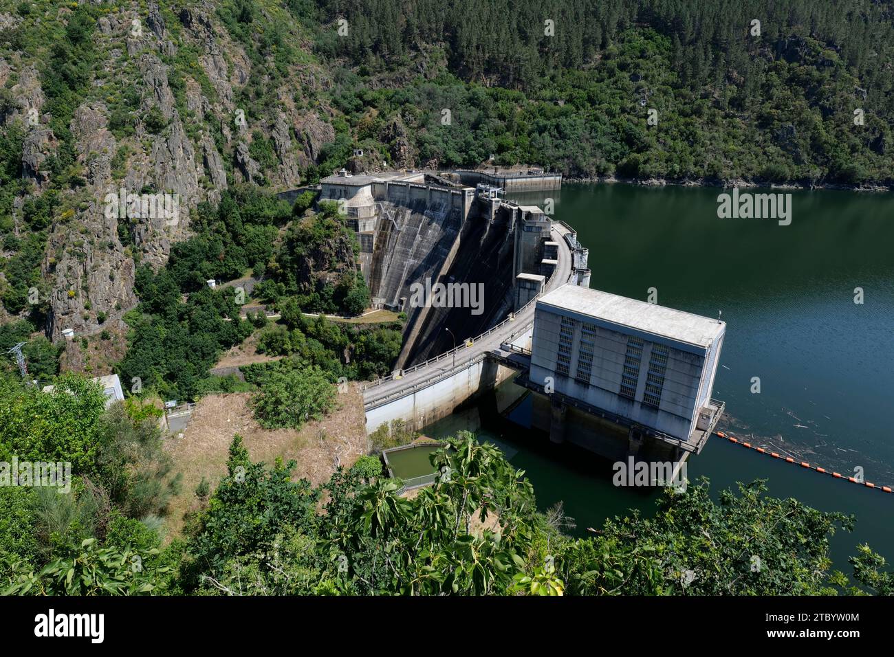 Hydro Electric dam Santa Estevo on the River Sil, northwest Spain ...