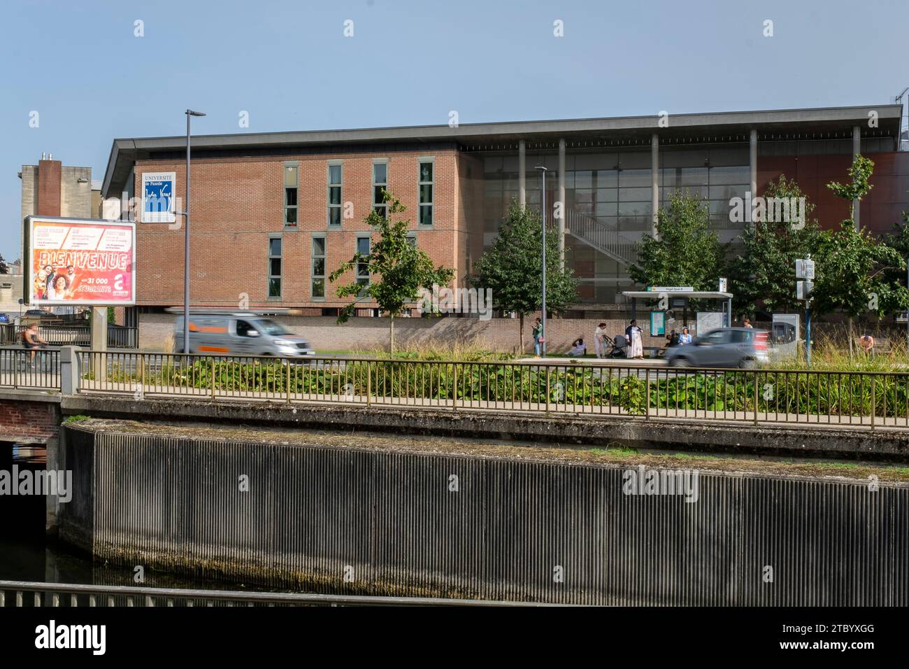 Jules Verne University buildings in Amiens | Batiments de l'universite ...