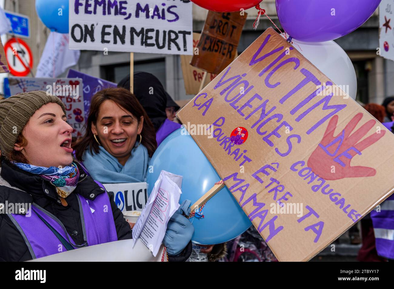 Struggle against violence done to the women International day | Journee ...