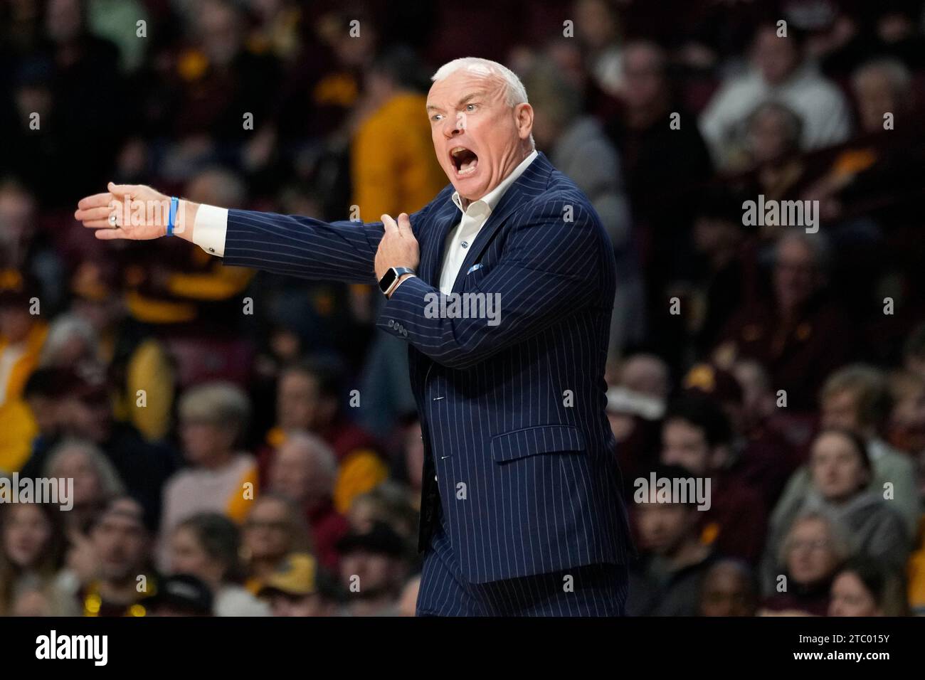 Florida Gulf Coast head coach Pat Chambers yells during the first half ...