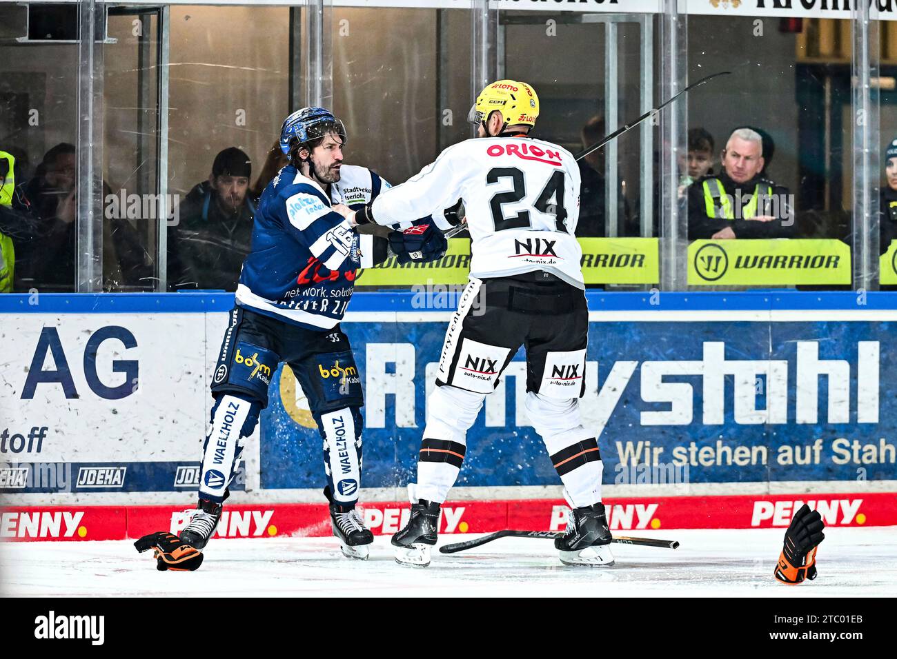 Iserlohn, Deutschland. 08th Dec, 2023. Fight, Kampf, Faustkampf ...