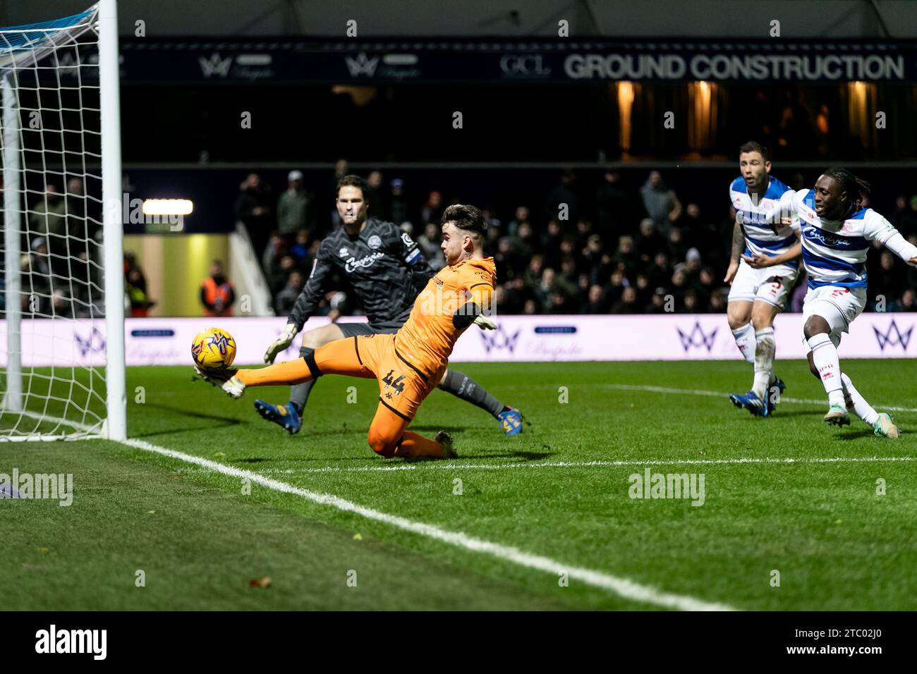 Aaron Connolly #44 of Hull City in action during the Sky Bet ...