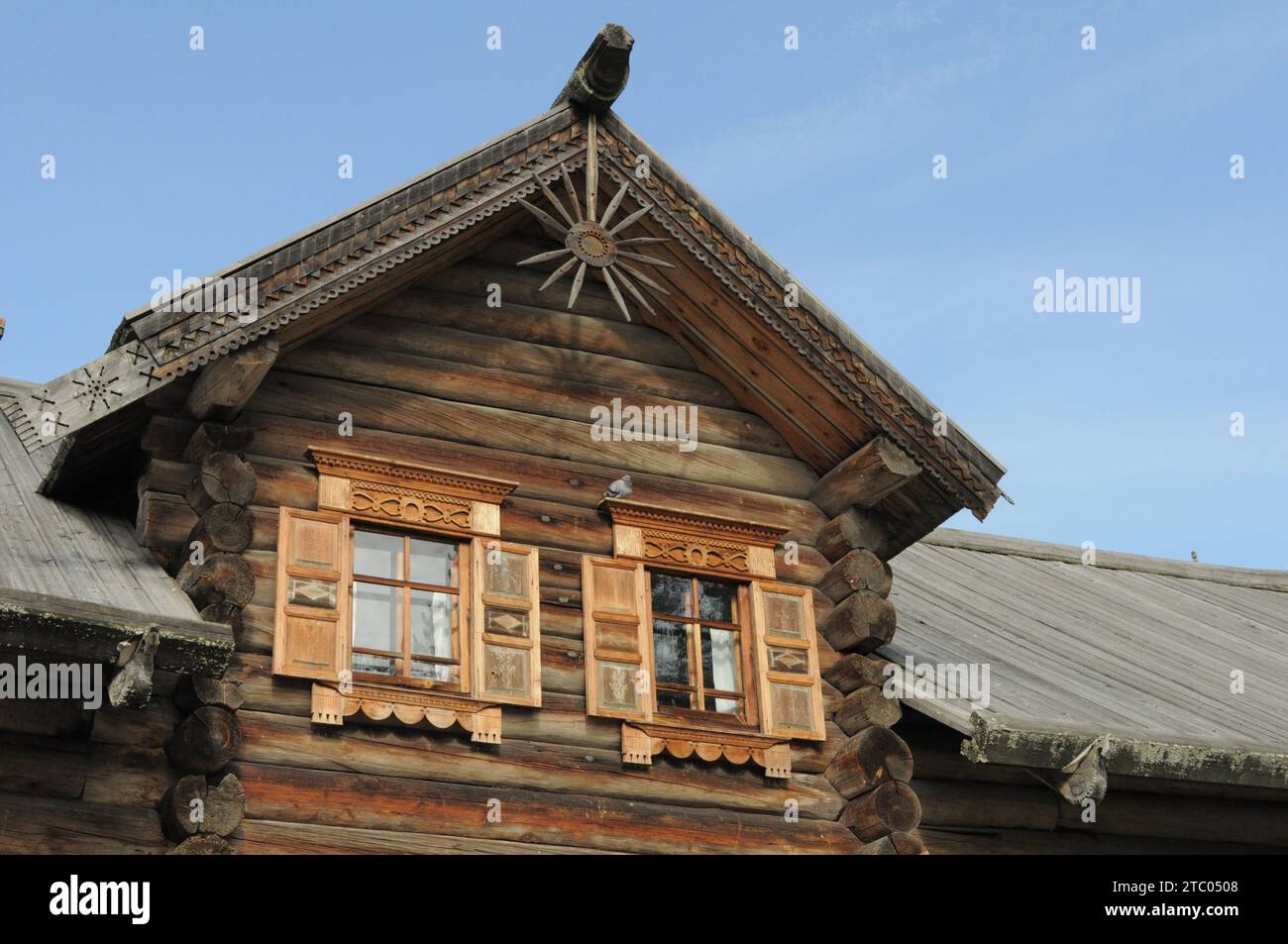 Russian old wooden house hi-res stock photography and images - Alamy
