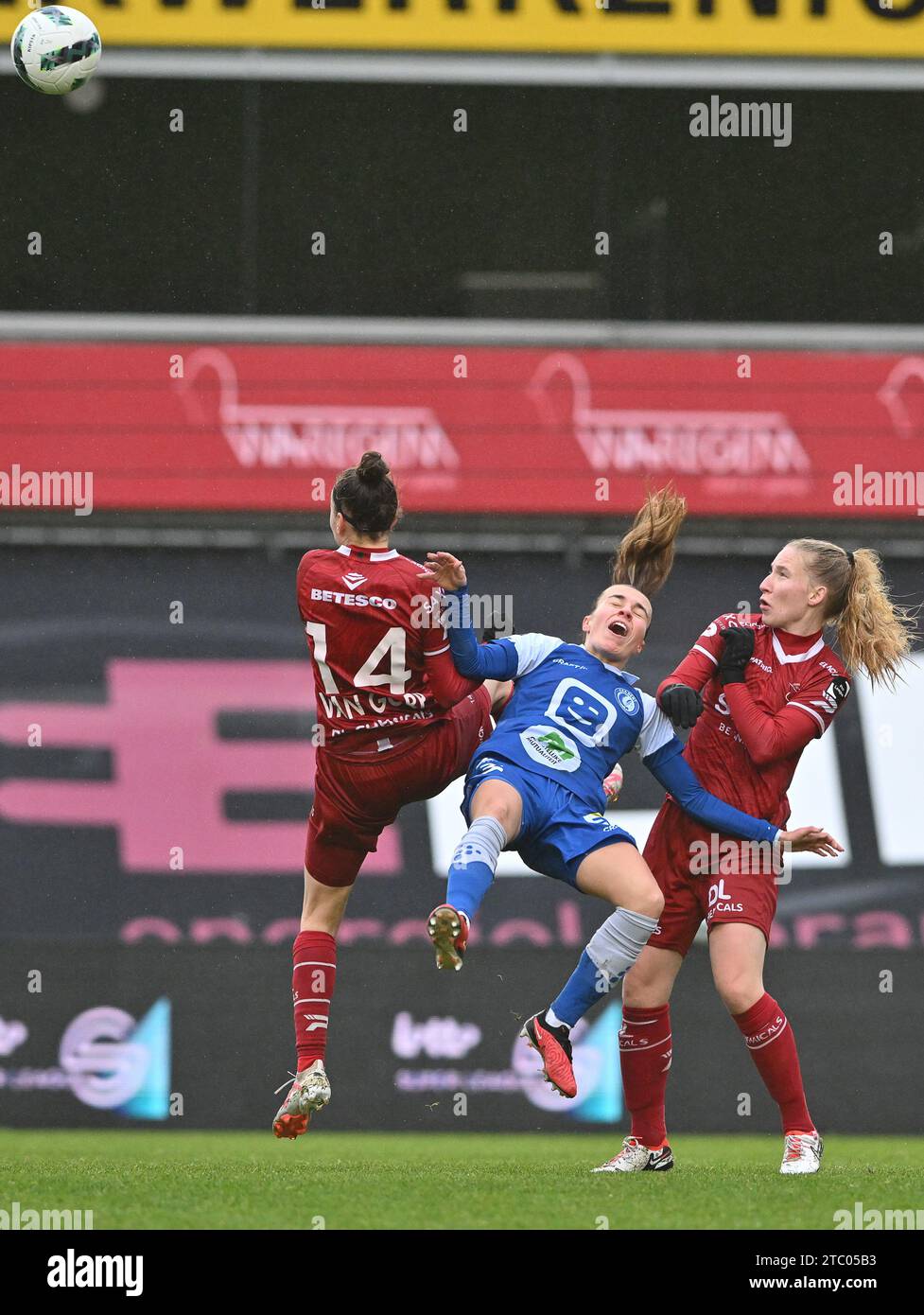 Waregem, Belgium. 09th Dec, 2023. Lena Hubaut (8) of Zulte-Waregem and ...