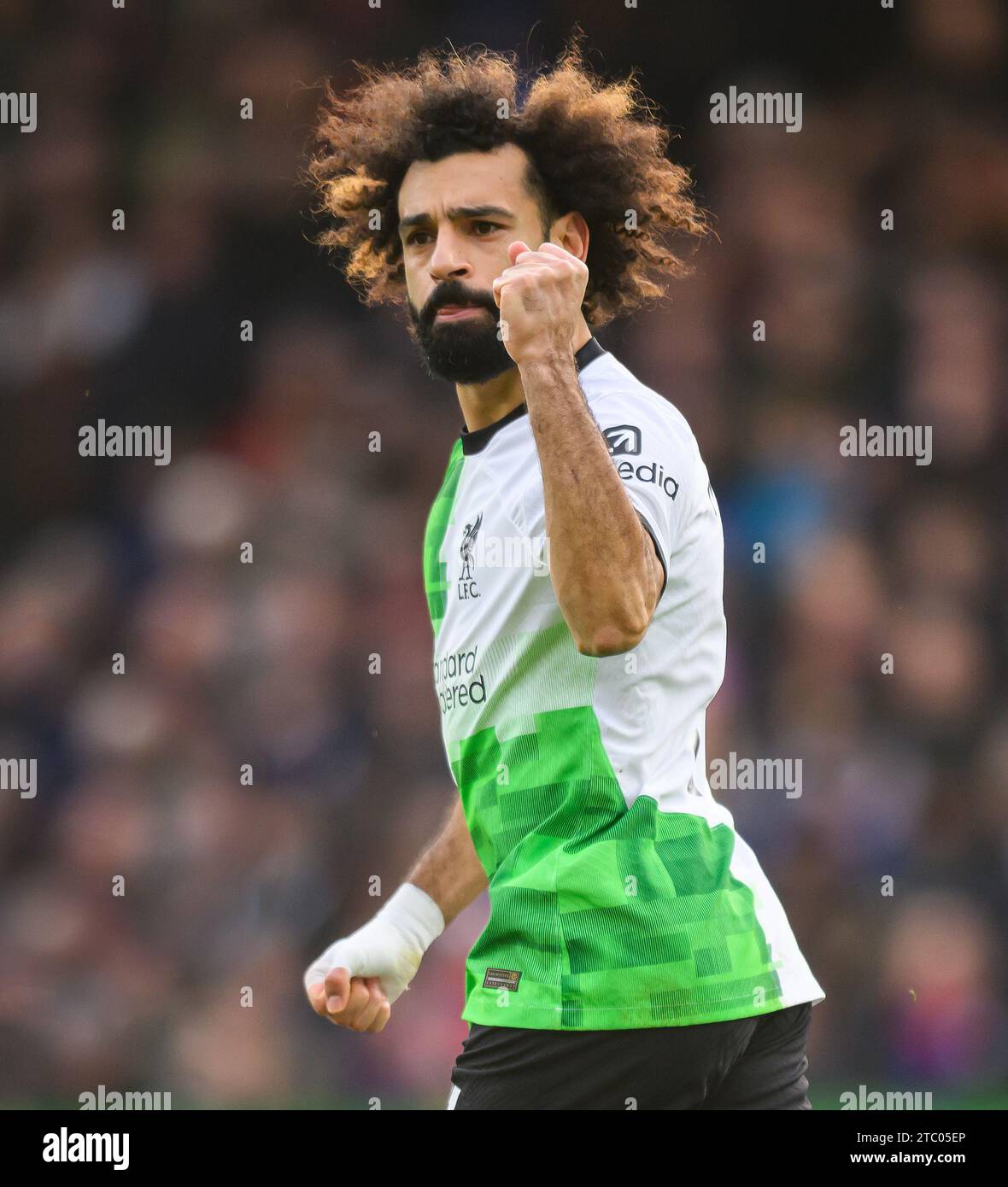 Mo salah liverpool scoring hi-res stock photography and images - Alamy