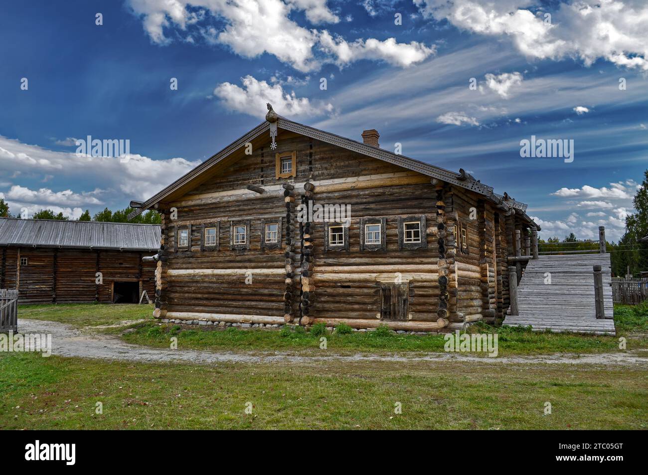 Russian manor house hi-res stock photography and images - Alamy