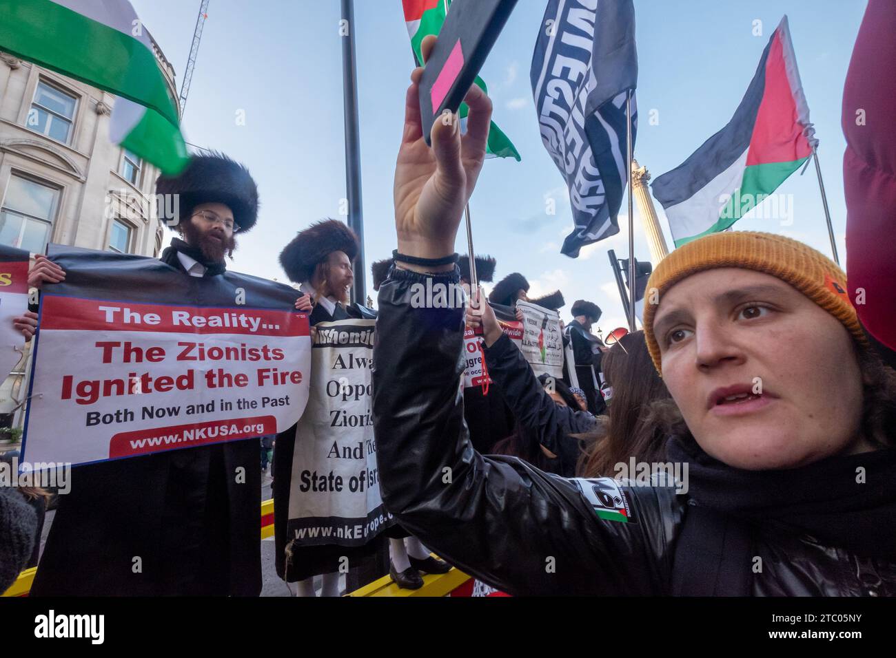 London, UK. 9 Dec 2023. Neturei Karta Jews support the march. Hundreds ...