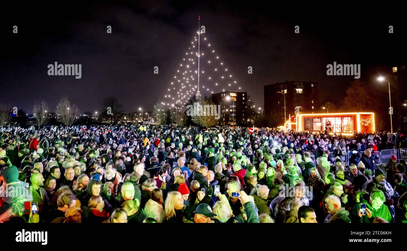 IJSSELSTEIN - The lights in the 'largest Christmas tree in the ...