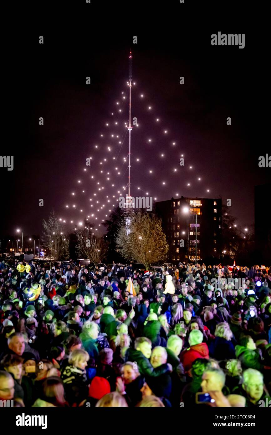 IJSSELSTEIN - The lights in the 'largest Christmas tree in the ...