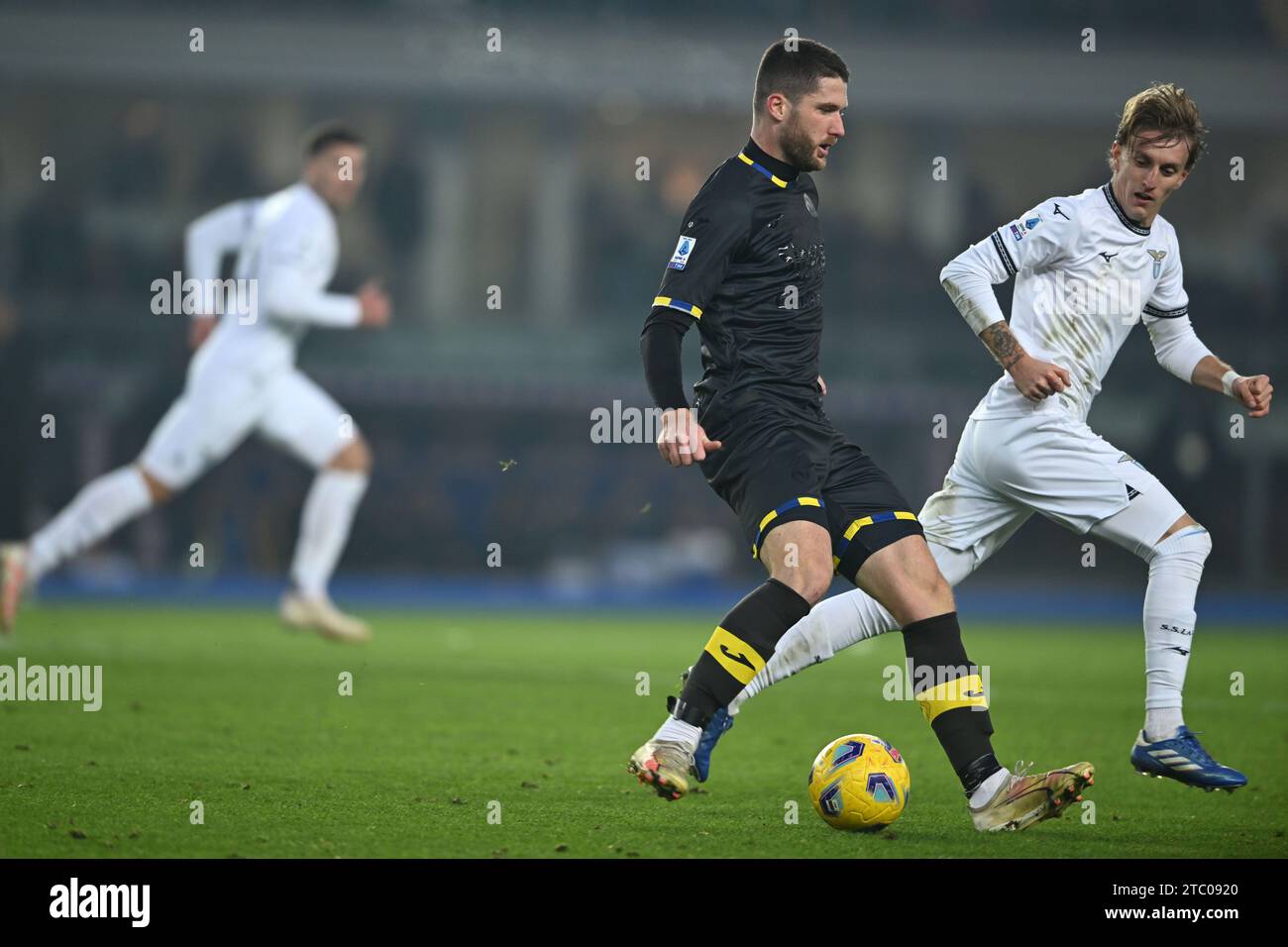 Thomas Henry (Hellas Verona)Nicolo Rovella (Lazio) during the Italian ...