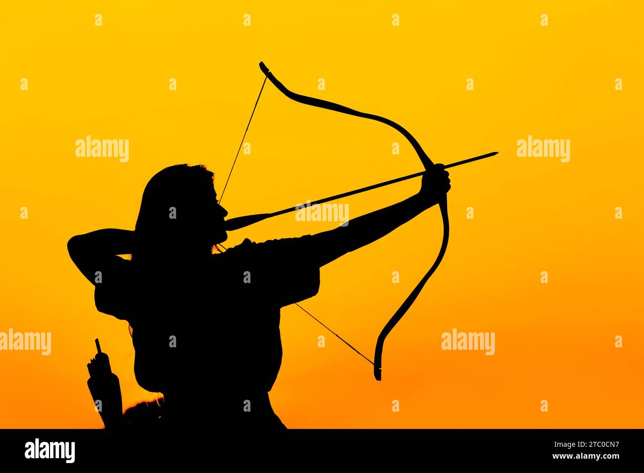 Archer with longbow hi-res stock photography and images - Alamy