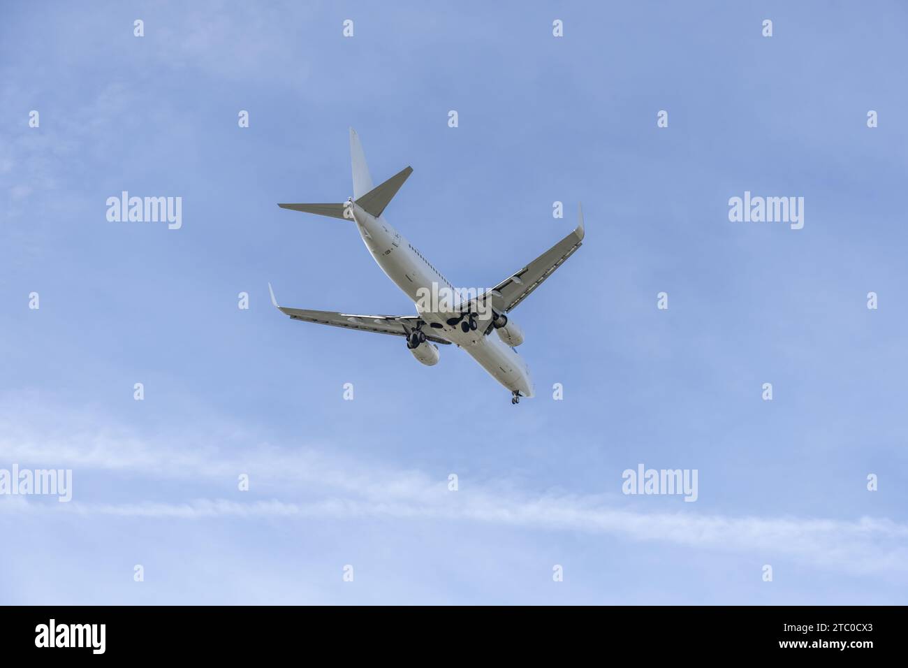 Jet plane take off departure hi-res stock photography and images - Alamy