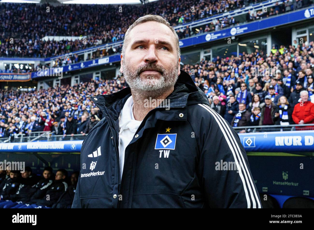 Hamburg, Deutschland. 09th Dec, 2023. Tim Walter (Hamburger SV, Trainer ...