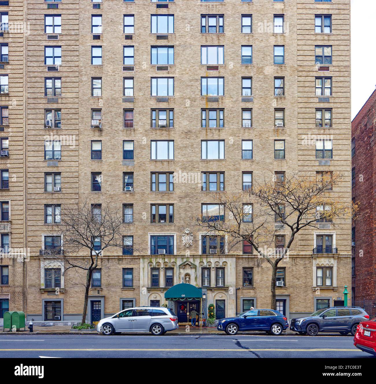 Emery Roth designed 60 E 96th Street in Manhattan’s Upper East Side ...