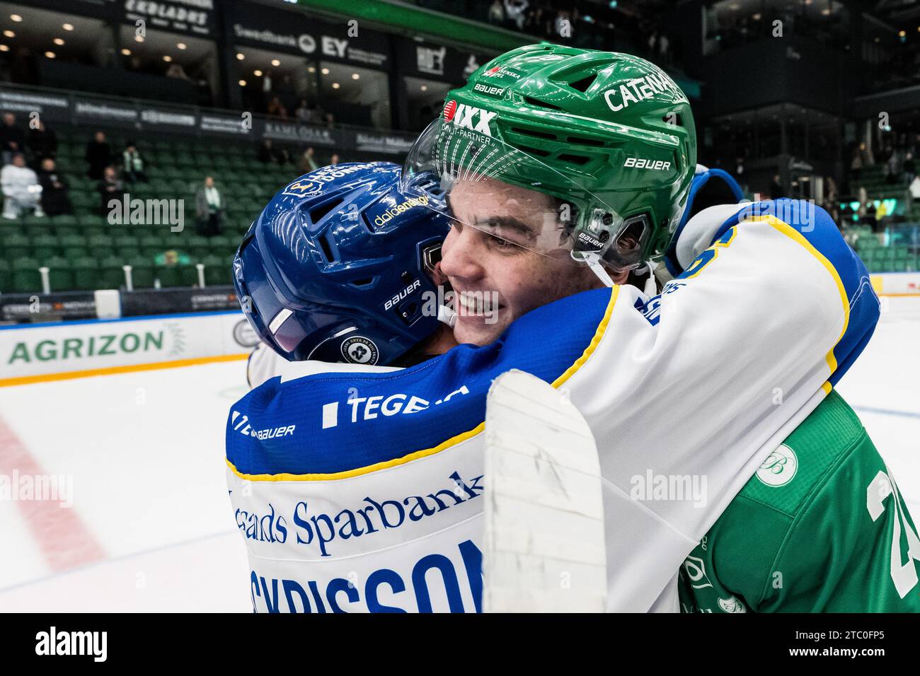 231209 Leksands Patrik Zackrisson och Rögles Lian Bichsel efter ...