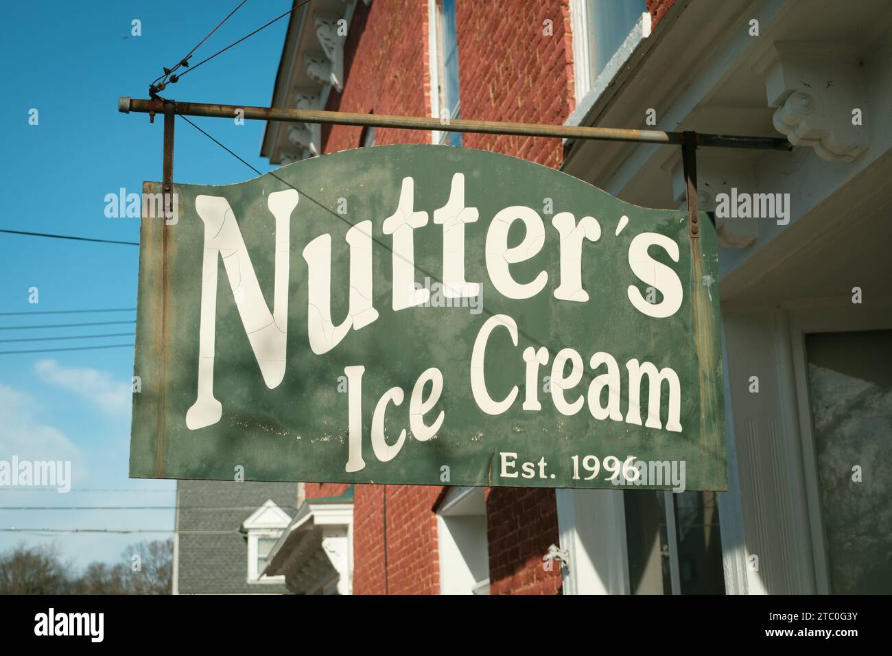 Vintage ice cream signage hi-res stock photography and images - Alamy