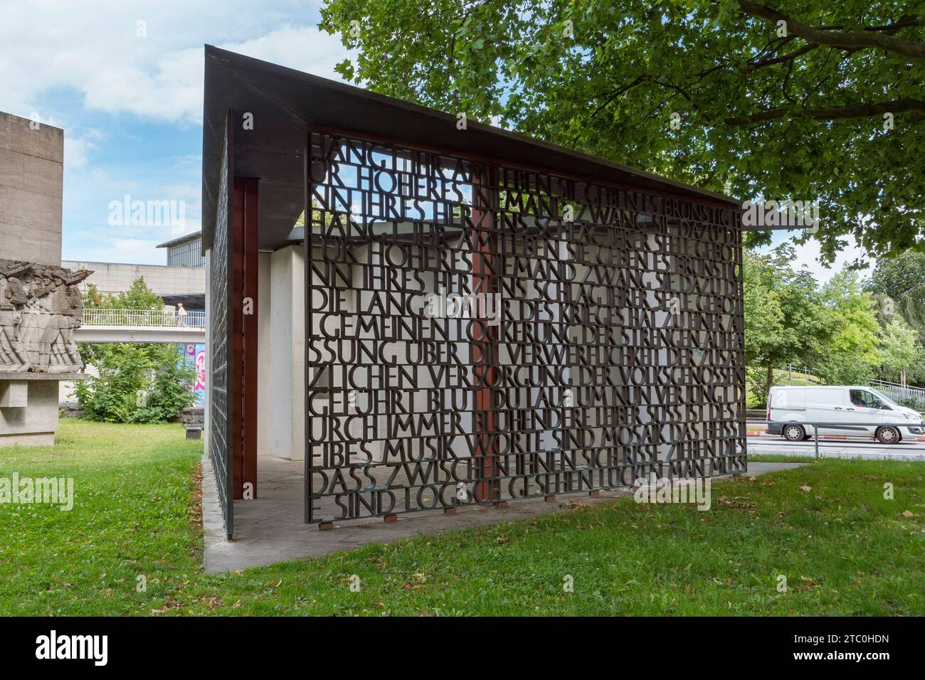 The Kriegerdenkmal am Dammtordamm war memorial in Dammtor area of ...