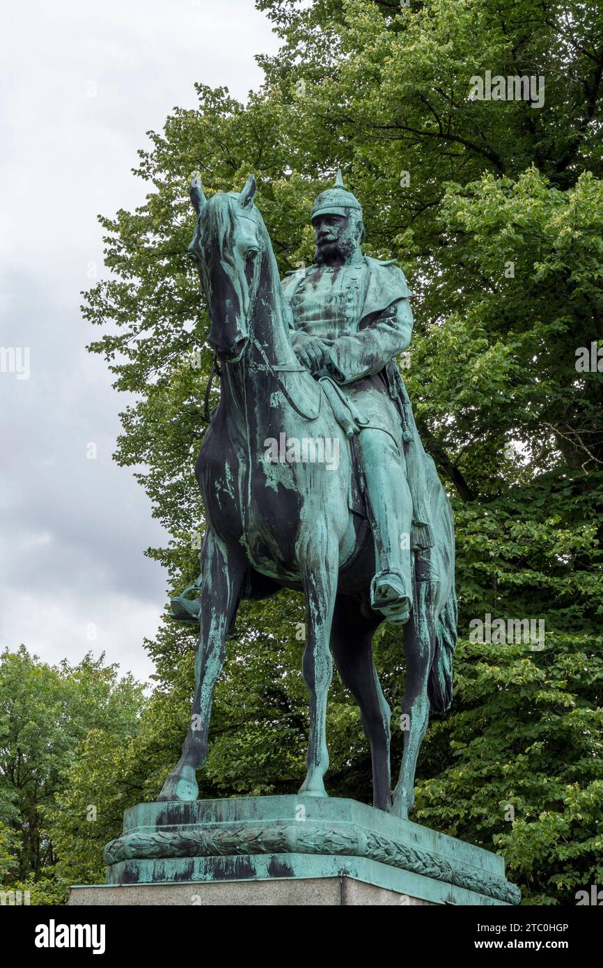 Hamburg kaiser wilhelm i denkmal hi-res stock photography and images - Alamy