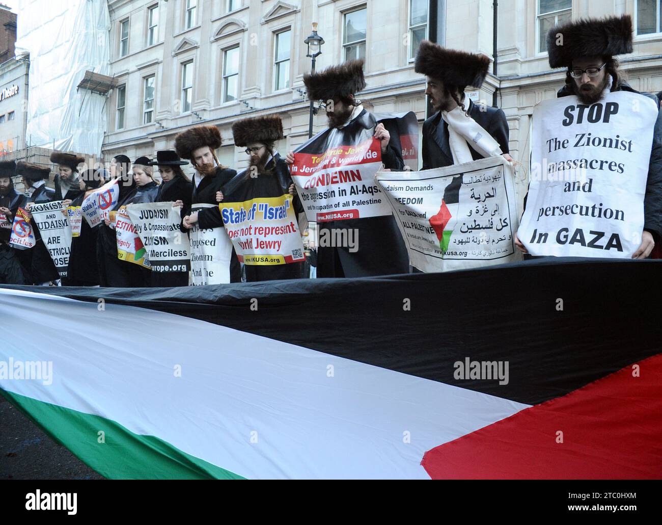 London, UK. 9th Dec, 2023. Pro Palestine march against Israeli military ...