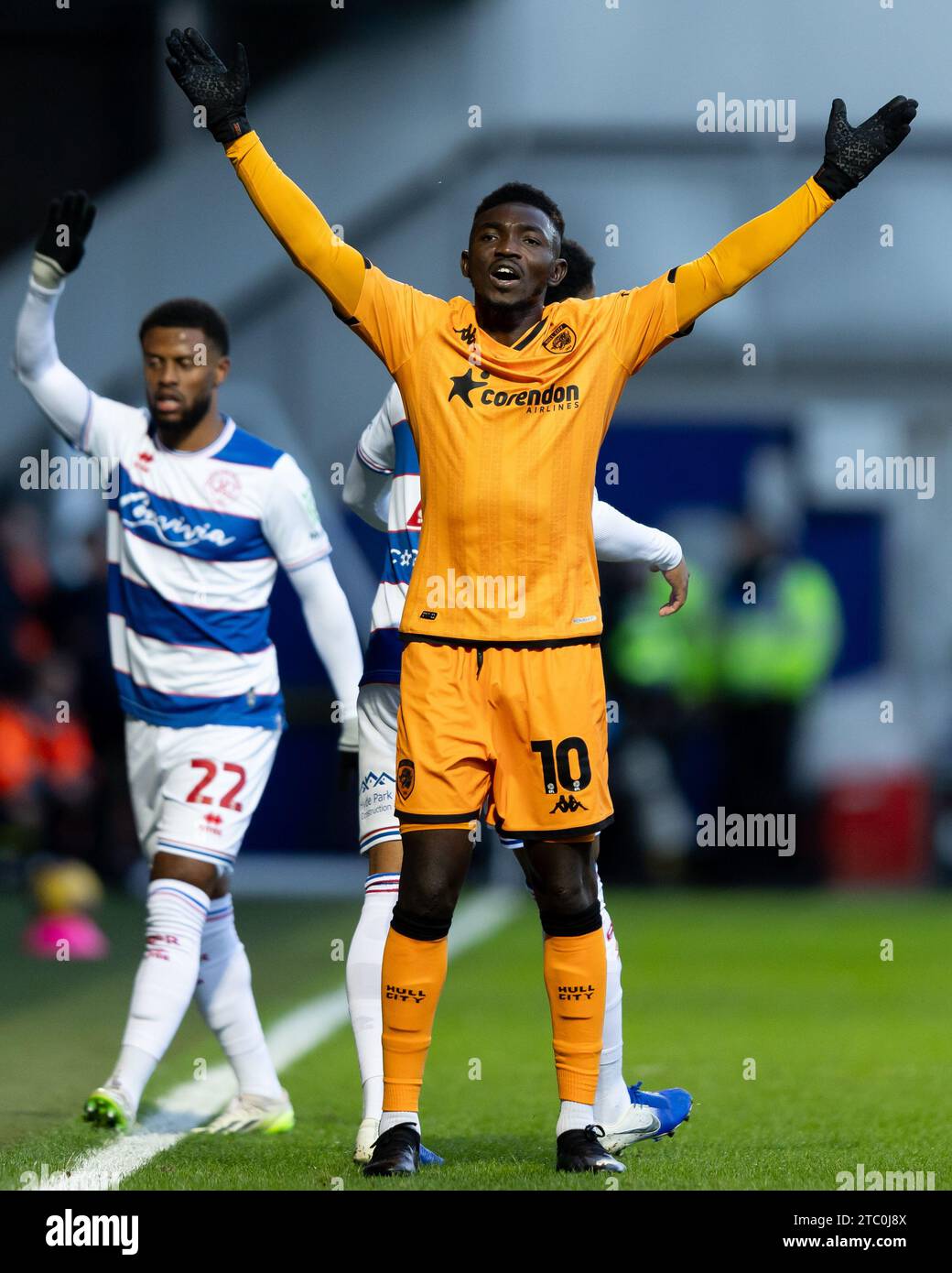 Adama Traoré #10 of Hull City reacts during the Sky Bet Championship ...