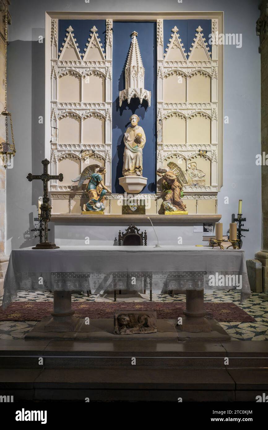 Altarpiece and main altar of the church of El Salvador on Abadía street ...