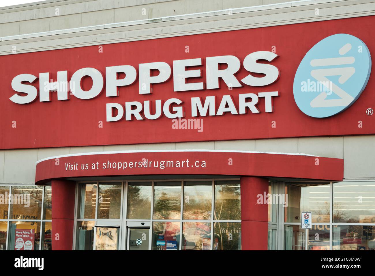 Shoppers Drug Mart store sign and logo facade Stock Photo - Alamy