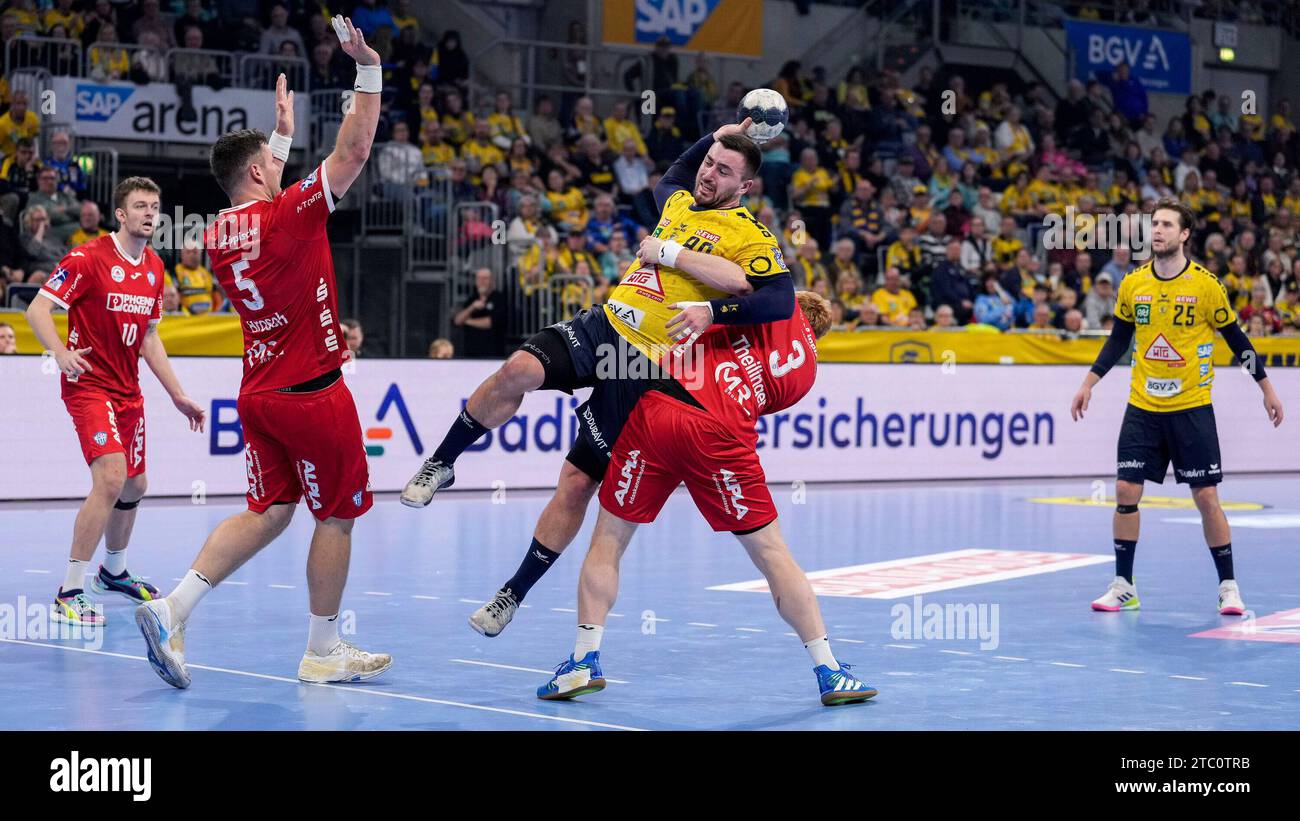Mannheim, Deutschland. 09th Dec, 2023. v.li.: Jan Brosch (TBV, 5 ...