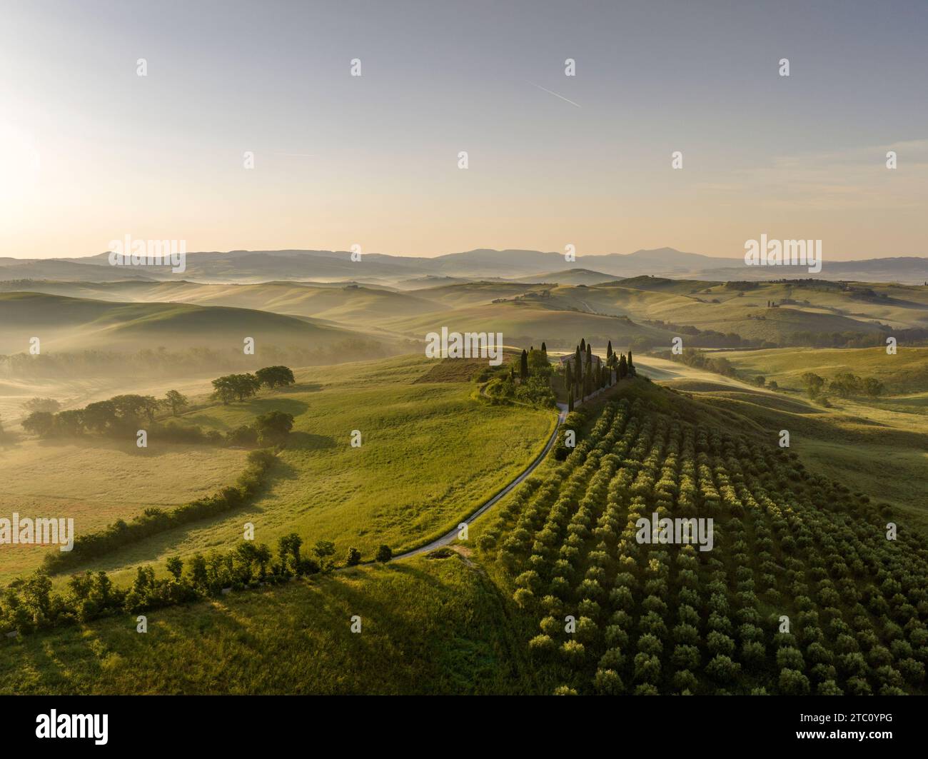 Podere Belvedere, Val d'Orcia, Tuscany, Italy shortly after sunrise ...